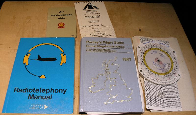 Pooley's Flight Guide, Radio telephony Manual, Cessna Model 152 ...